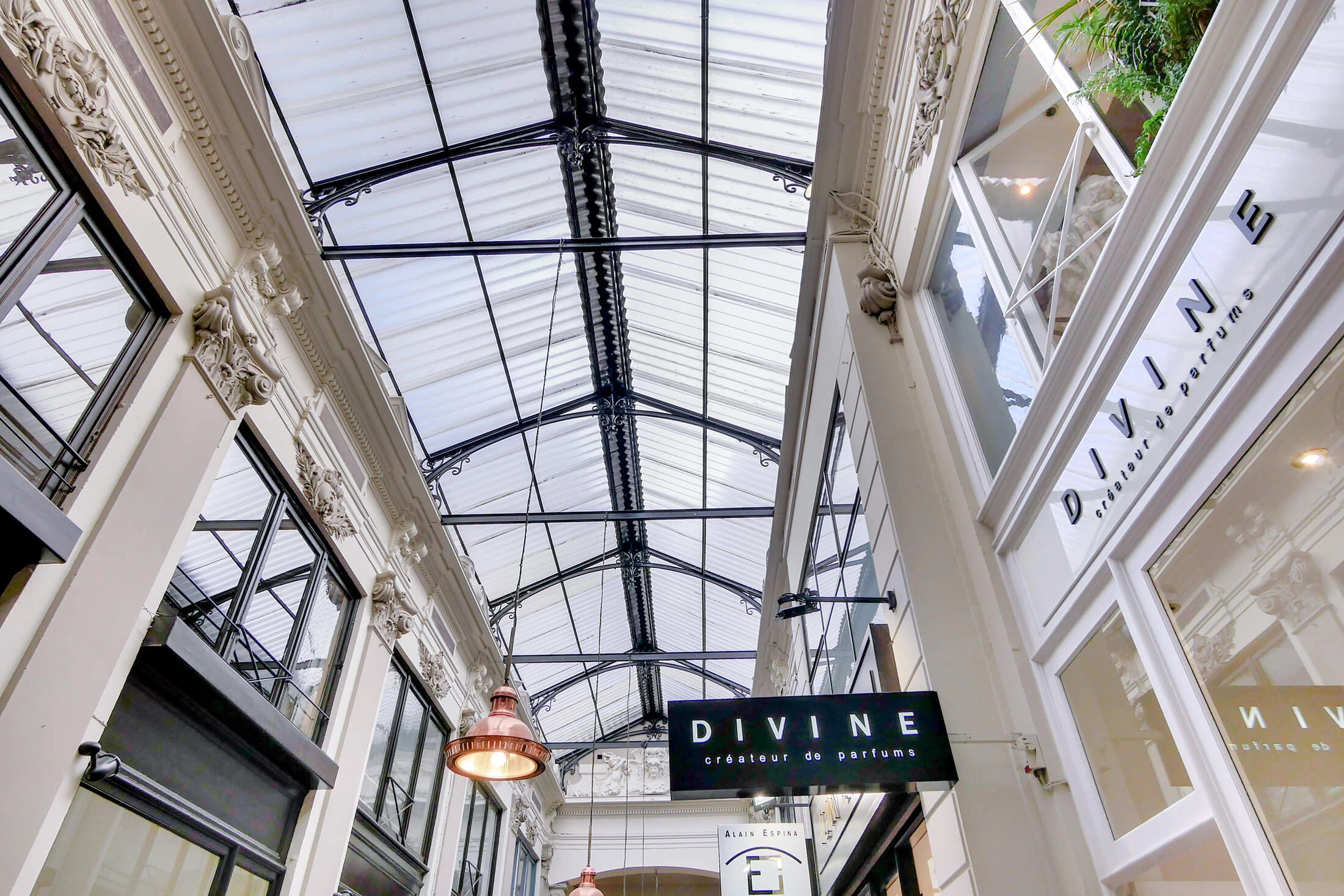 Parfums Divine - Nos boutiques en France et à l'étranger